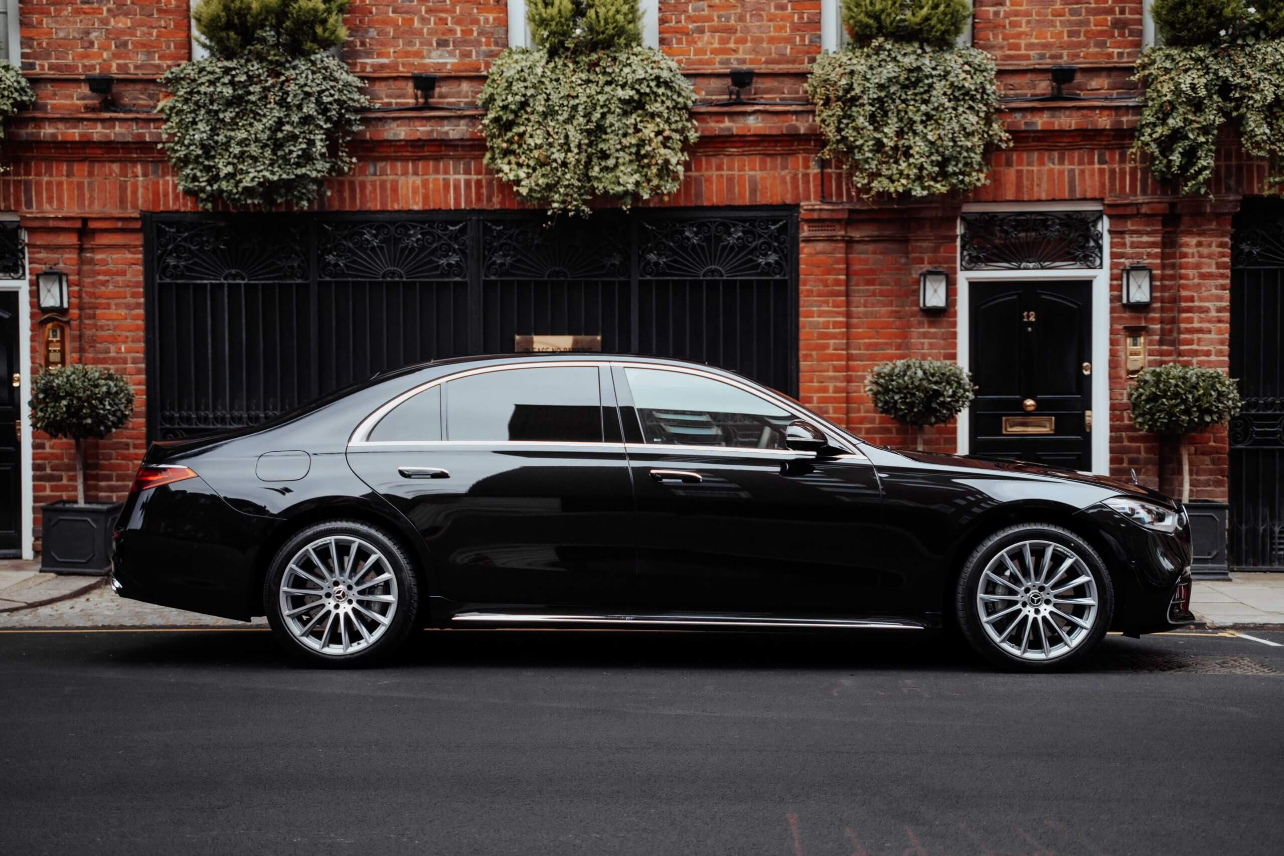 Mercedes S class Chauffeur Service in London - Hire Luxury Mercedes S ...